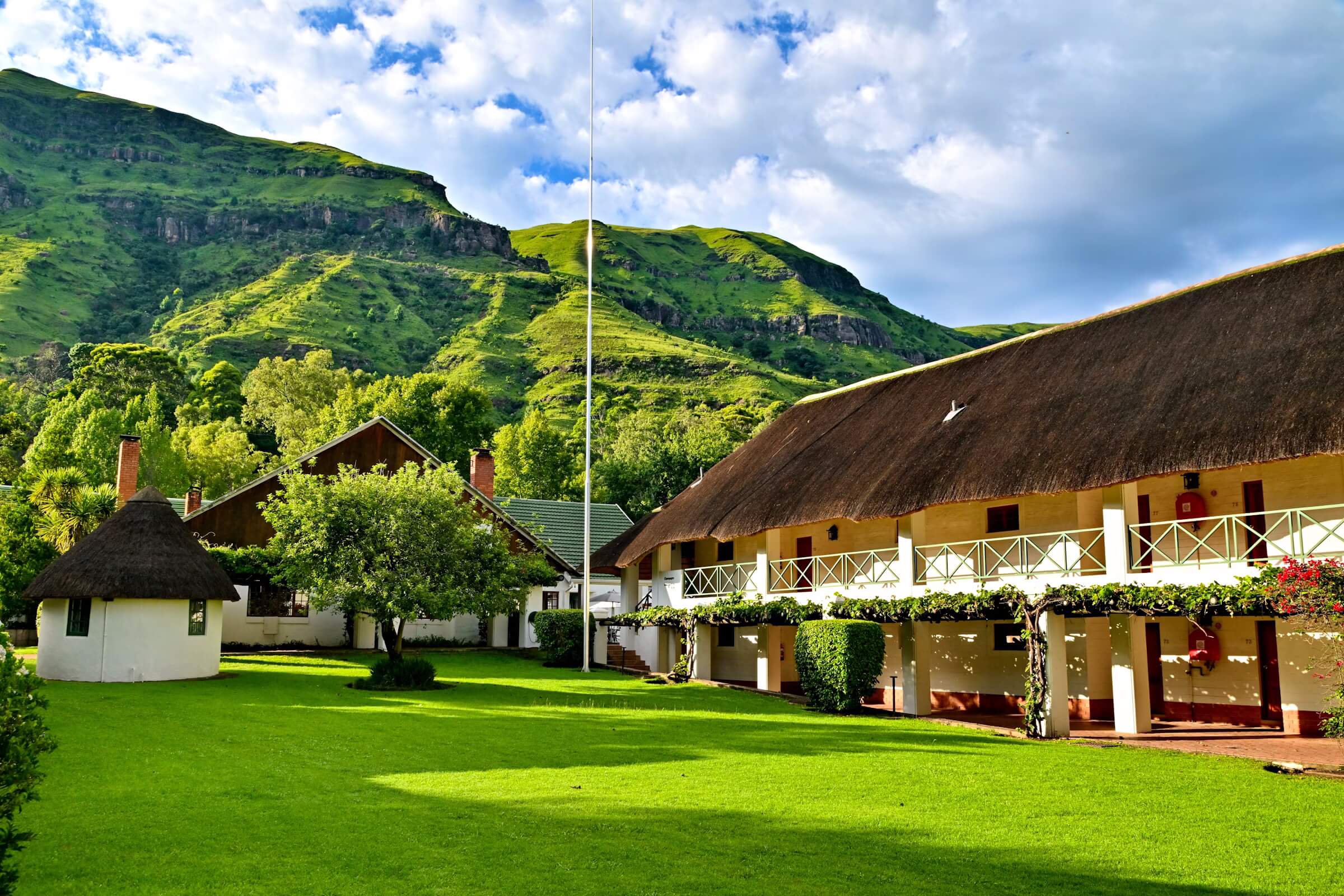 Champagne Castle Hotel and Resort - SA Hikes